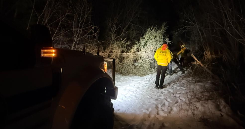 Quick-acting hiker, COSAR team up for successful Black Mountain rescue