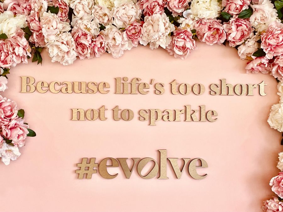 Wine column: Evolve Sparkling House opens on the Naramata Bench
