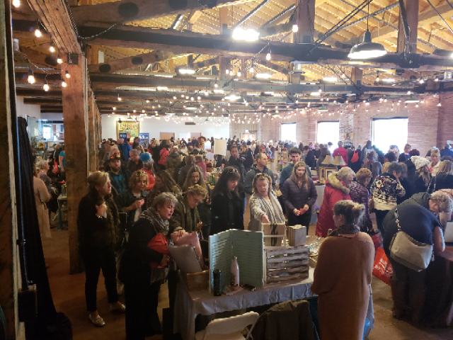Organizer promises ‘great finds’ at Home Decor Closet Cleanout in Kelowna