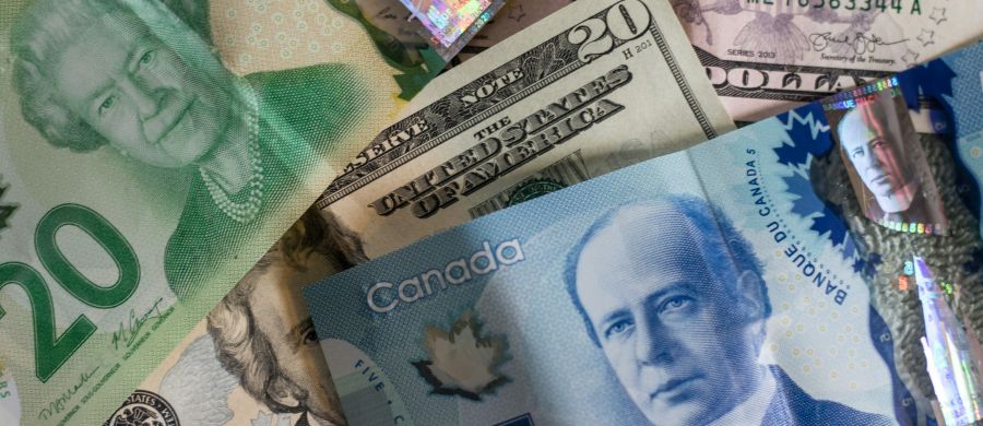 Canadians hit Vegas in droves to take advantage of Canadian money at ...