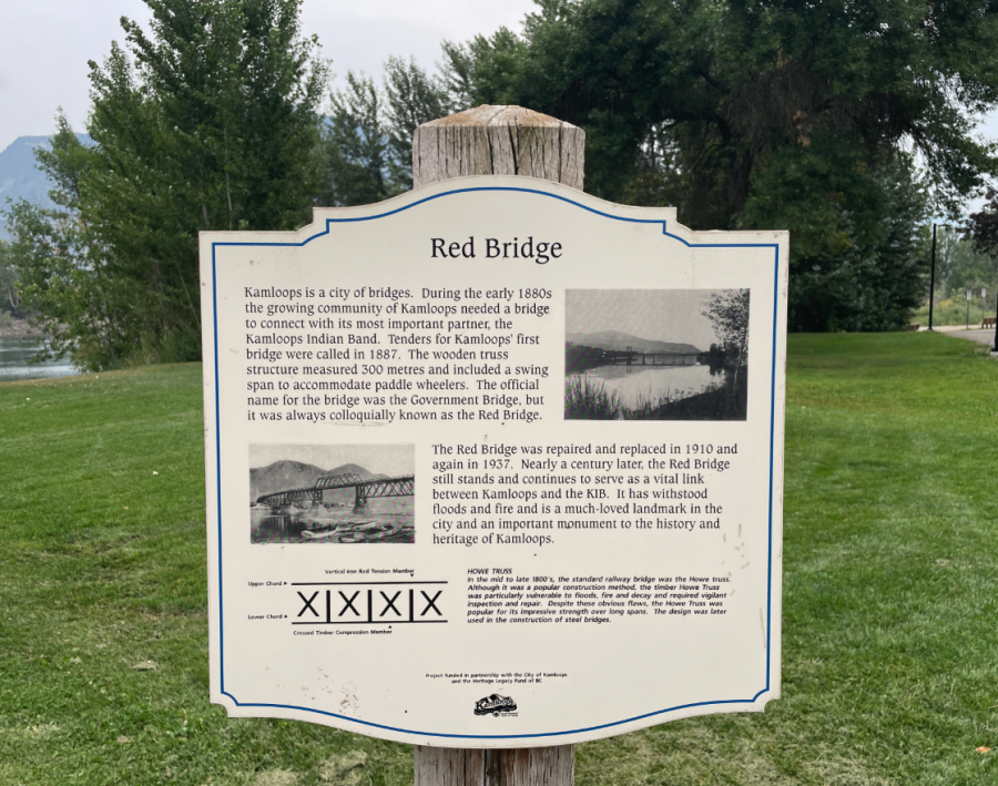 What is happening with Kamloops' destroyed Red Bridge?
