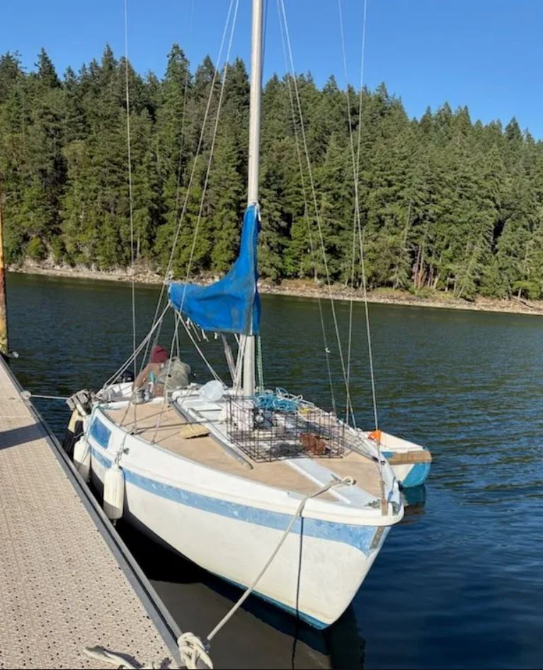 UPDATE: Both missing persons associated with sailboat now found, police say